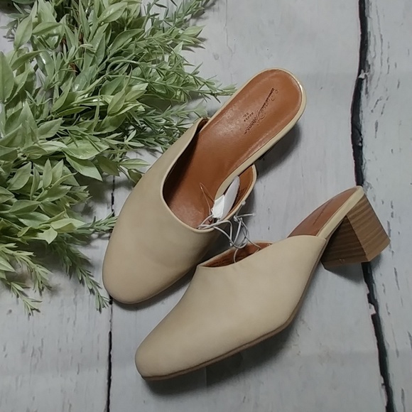Universal Thread | Shoes | Universal Thread Bone Mules | Poshmark